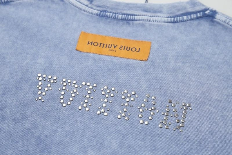 Precise copy Louis Vuitton T-Shirts