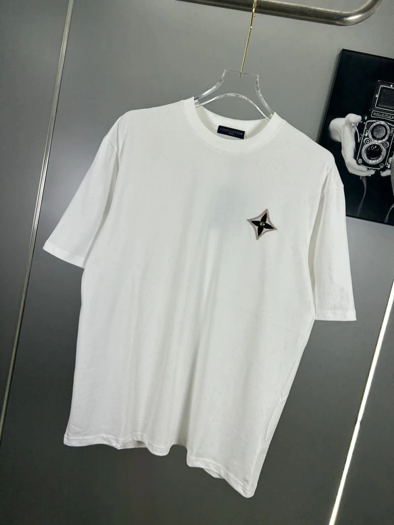 Indistinguishable Louis Vuitton T-Shirts