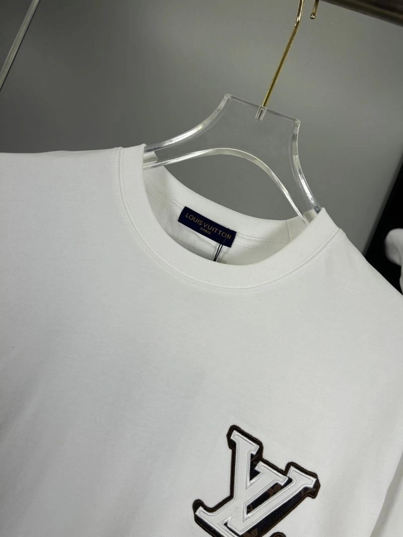 Top match Louis Vuitton T-Shirts