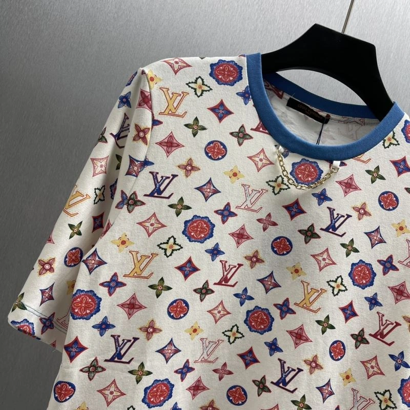 Top match Louis Vuitton T-Shirts
