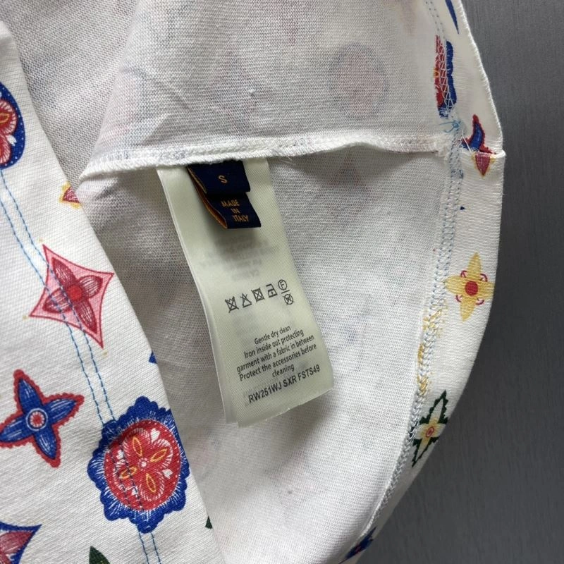 Top match Louis Vuitton T-Shirts
