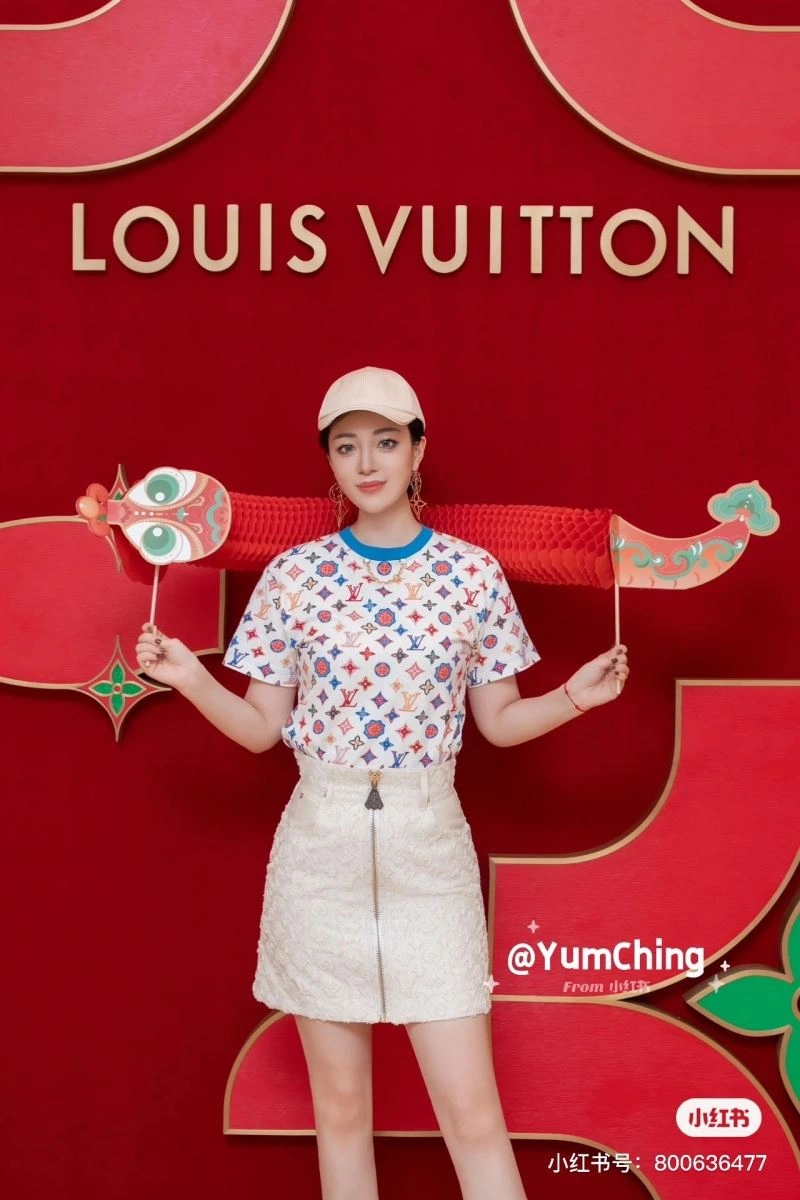 Top match Louis Vuitton T-Shirts