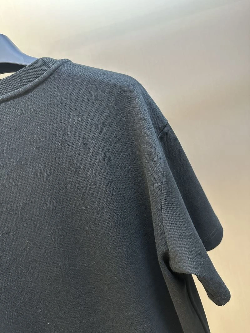 Discounted Louis Vuitton T-Shirts