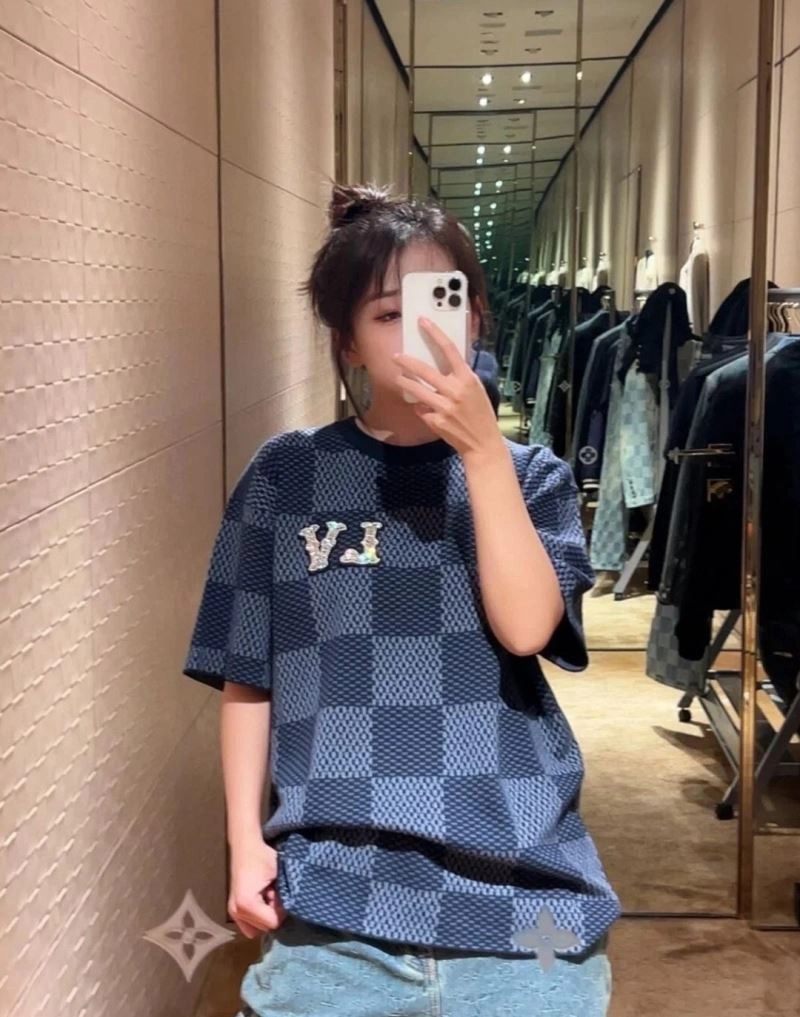 Perfect replica Louis Vuitton T-Shirts