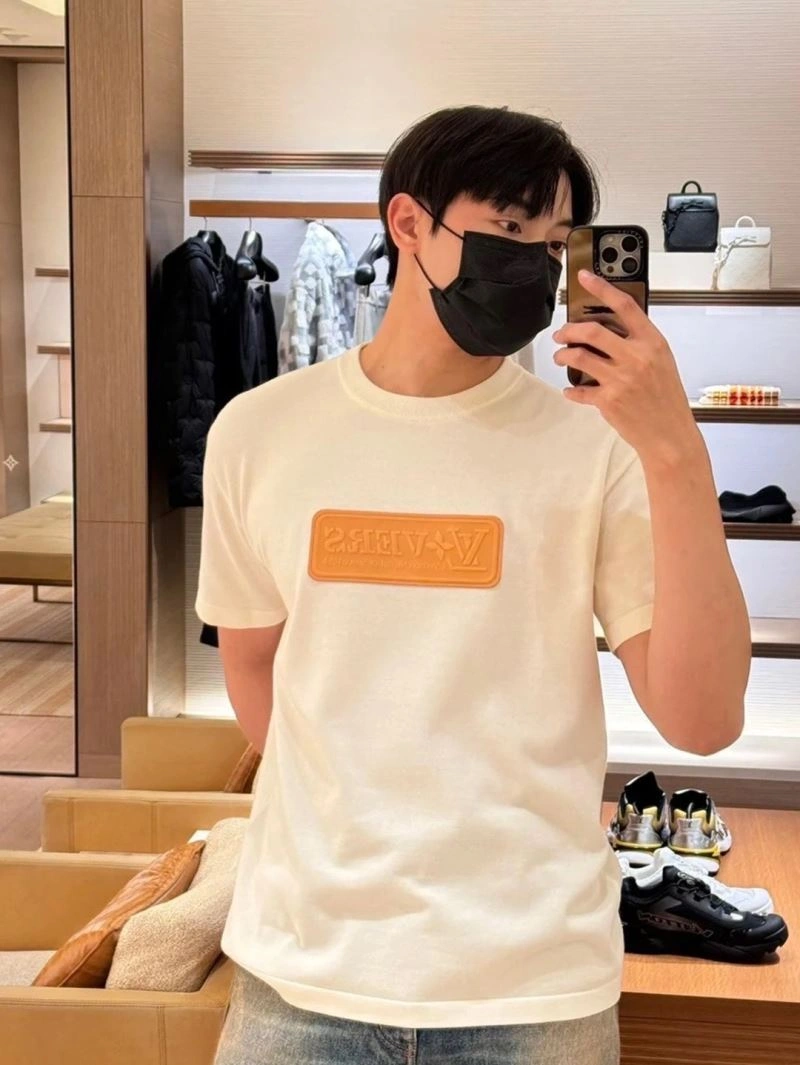 Reasonably priced Louis Vuitton T-Shirts