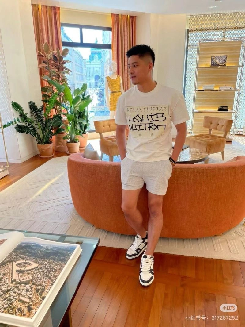 Reasonably priced Louis Vuitton T-Shirts