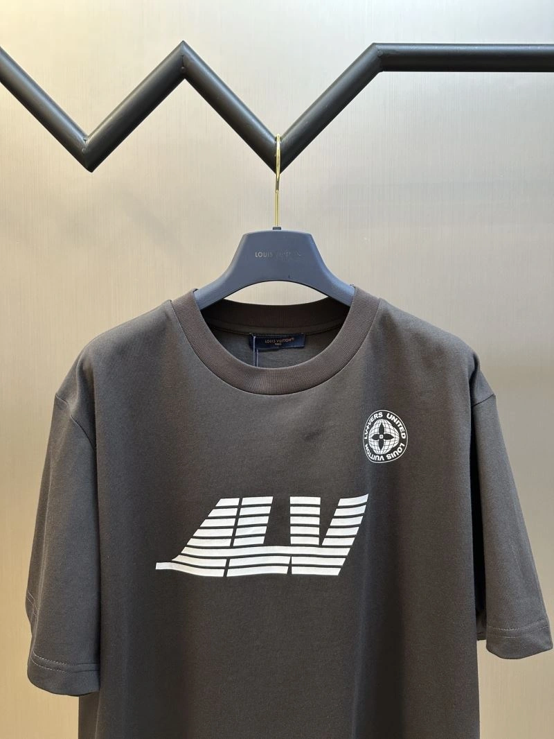 Low-cost Louis Vuitton T-Shirts
