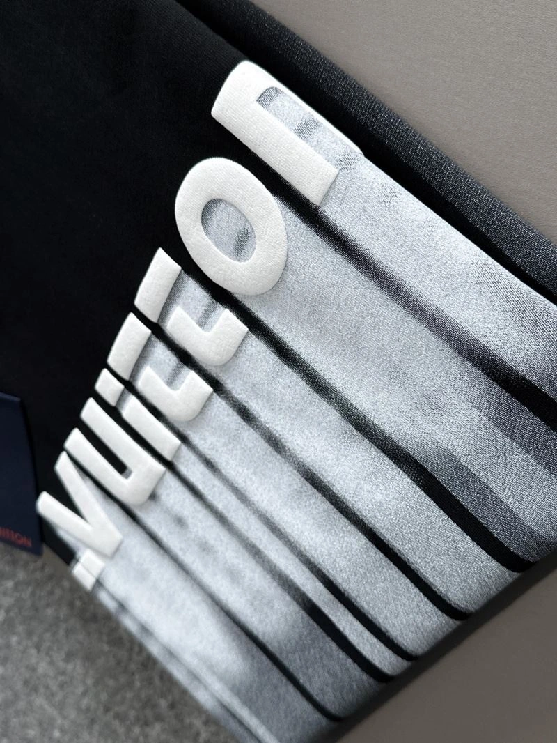 Perfect replica Louis Vuitton T-Shirts