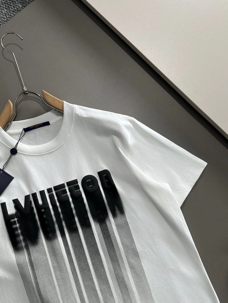 Indistinguishable Louis Vuitton T-Shirts