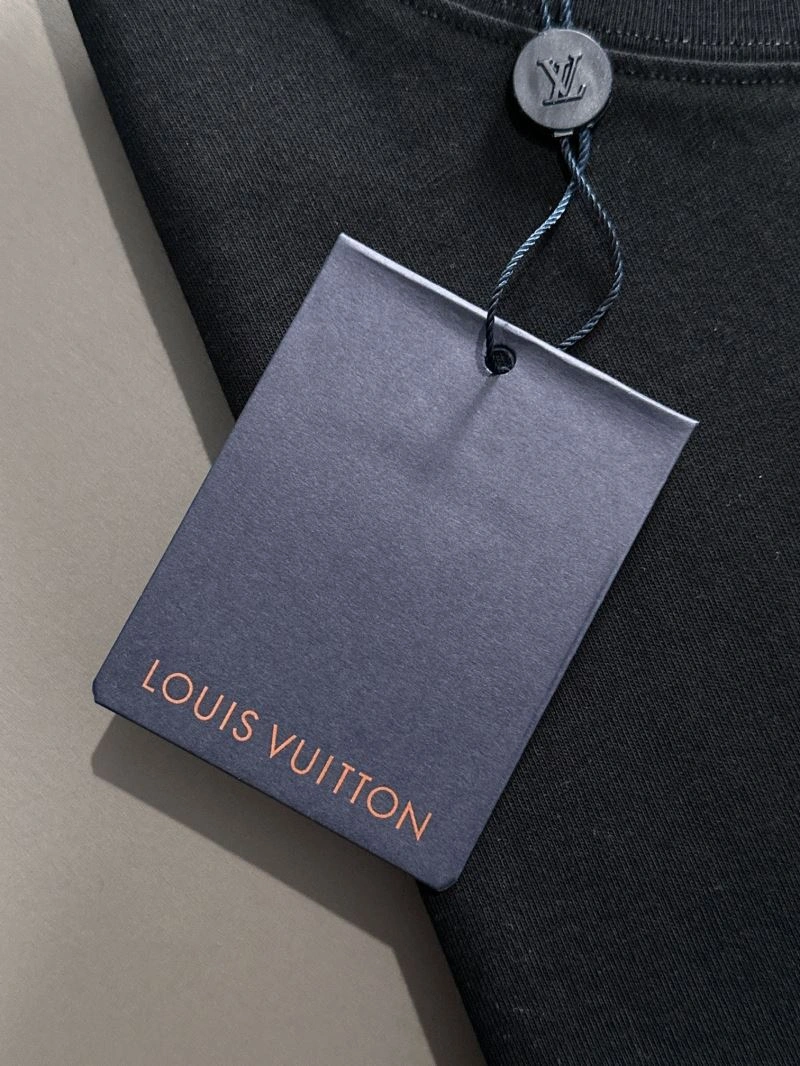 High fidelity Louis Vuitton T-Shirts