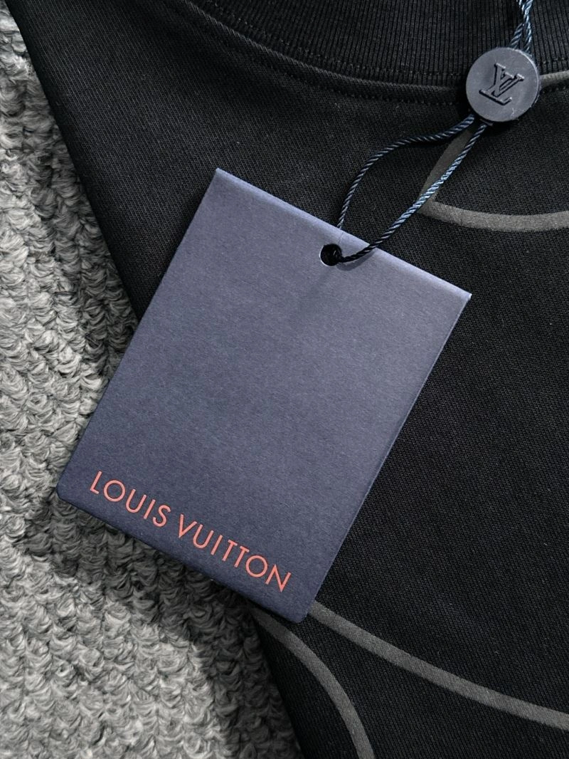 Precise copy Louis Vuitton T-Shirts