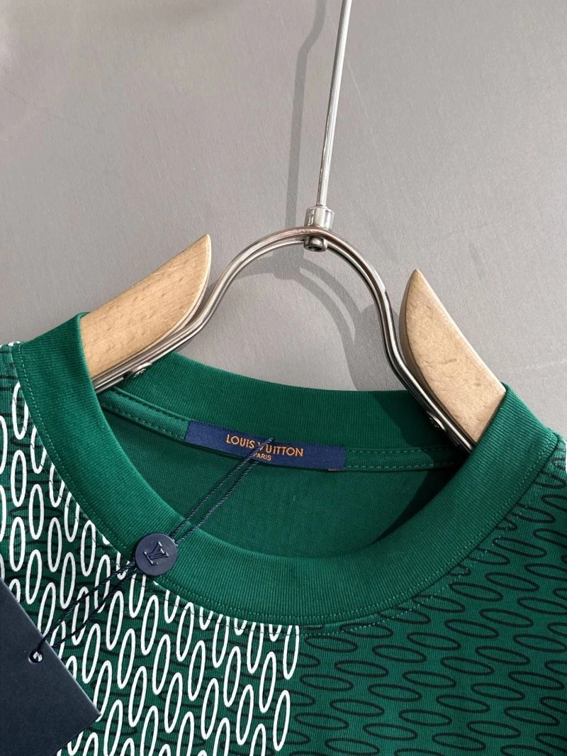 Bargain Louis Vuitton T-Shirts