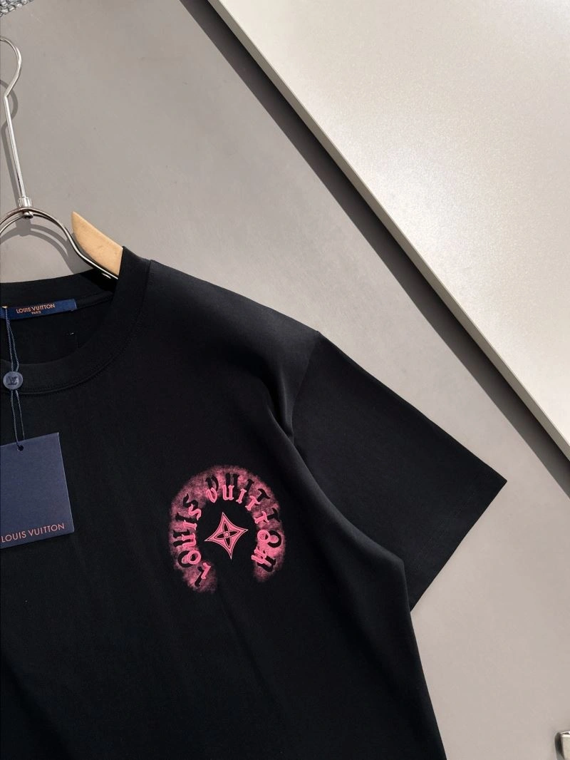 Low-cost Louis Vuitton T-Shirts