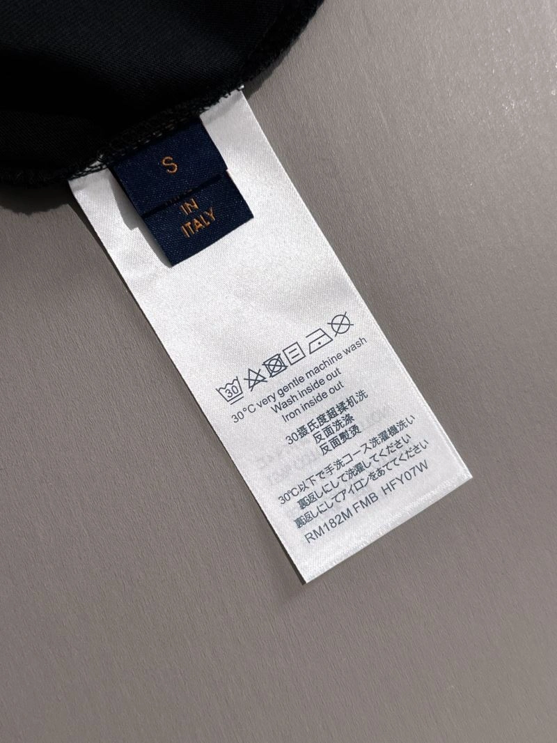 Low-cost Louis Vuitton T-Shirts