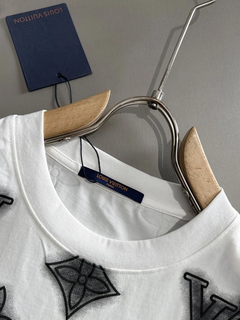 Cut-rate Louis Vuitton T-Shirts