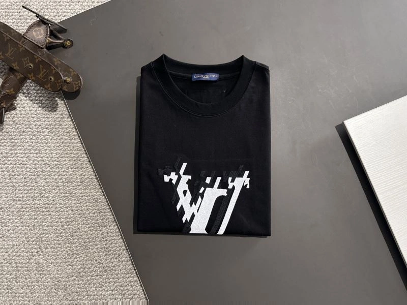 Perfect replica Louis Vuitton T-Shirts