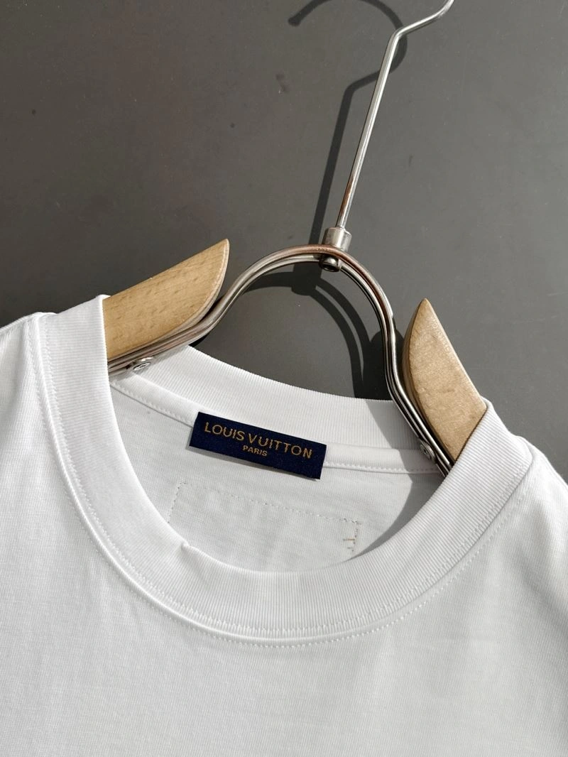 Indistinguishable Louis Vuitton T-Shirts