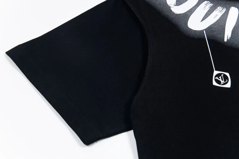 Low-cost Louis Vuitton T-Shirts