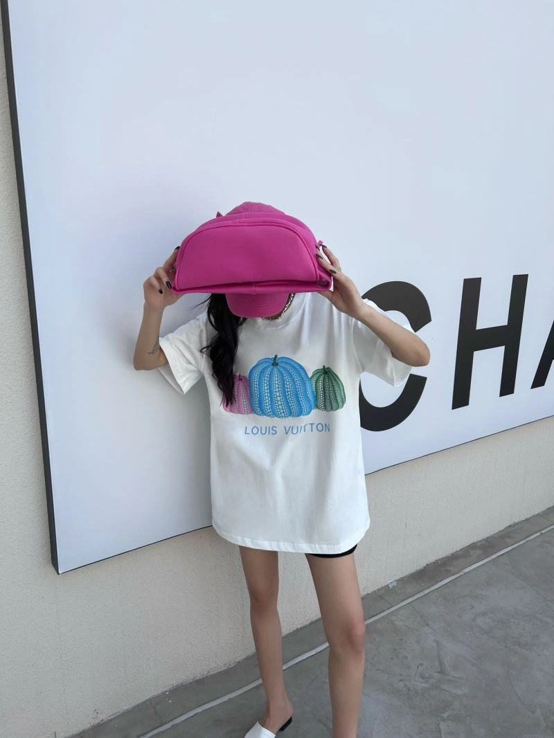 Top match Louis Vuitton T-Shirts