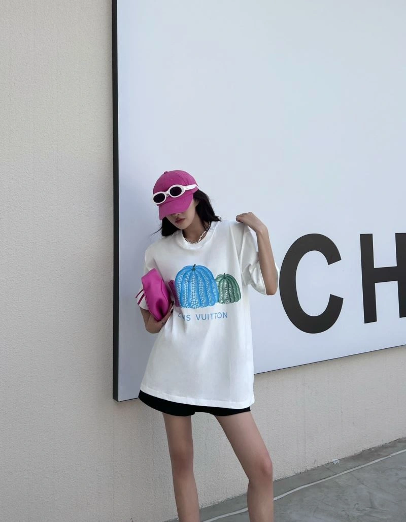 Top match Louis Vuitton T-Shirts