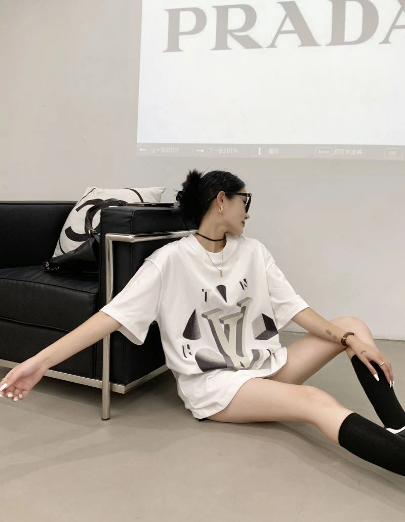 Perfect replica Louis Vuitton T-Shirts