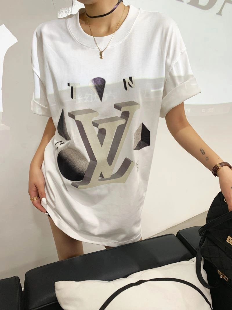Perfect replica Louis Vuitton T-Shirts