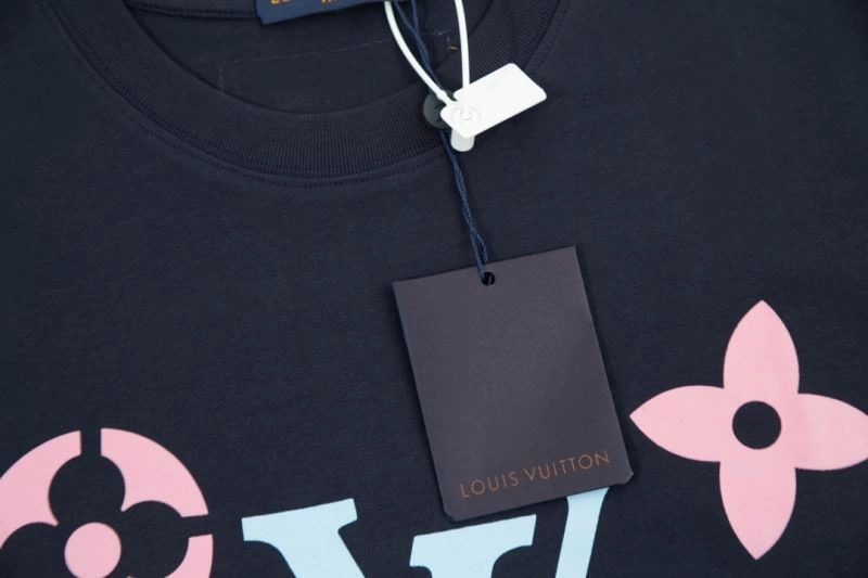 Inexpensive Louis Vuitton T-Shirts