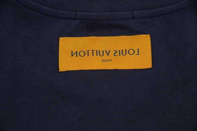 Inexpensive Louis Vuitton T-Shirts