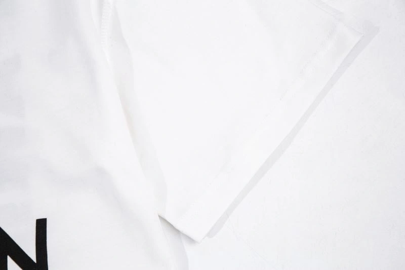 Accurate model Louis Vuitton T-Shirts