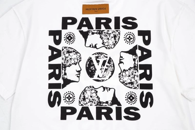 Accurate model Louis Vuitton T-Shirts