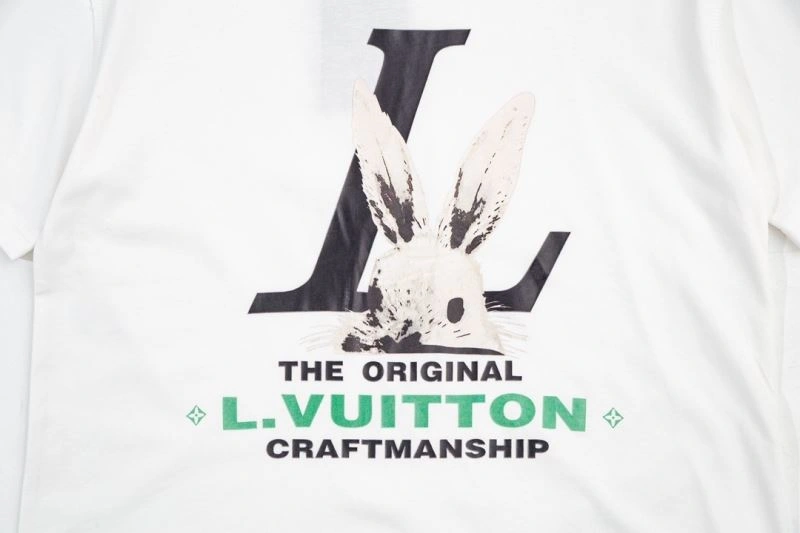 Top match Louis Vuitton T-Shirts