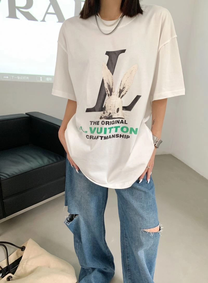 Top match Louis Vuitton T-Shirts