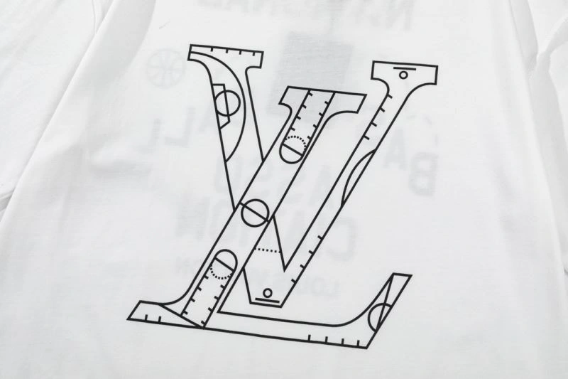 Indistinguishable Louis Vuitton T-Shirts