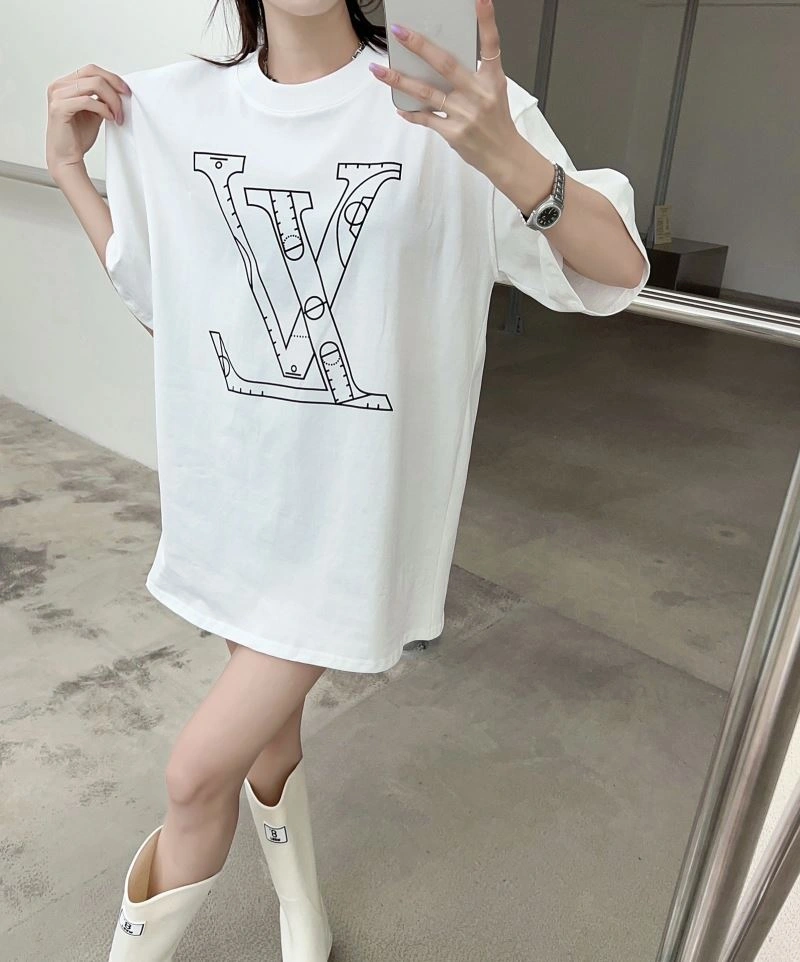 Indistinguishable Louis Vuitton T-Shirts