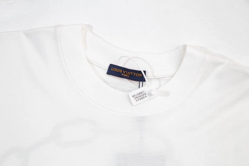 High fidelity Louis Vuitton T-Shirts