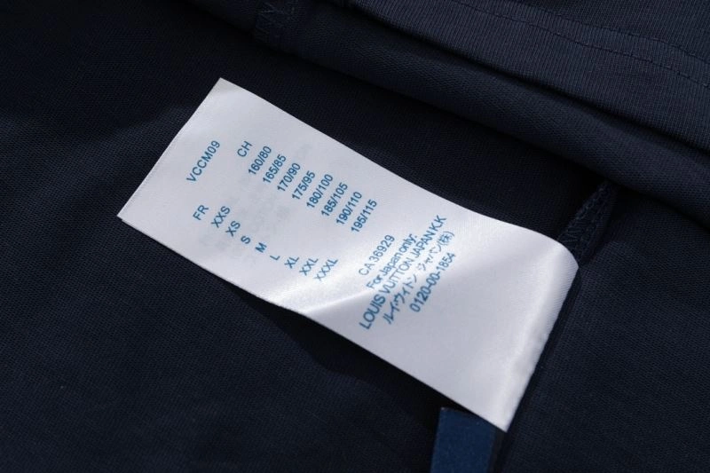 Bargain Louis Vuitton T-Shirts