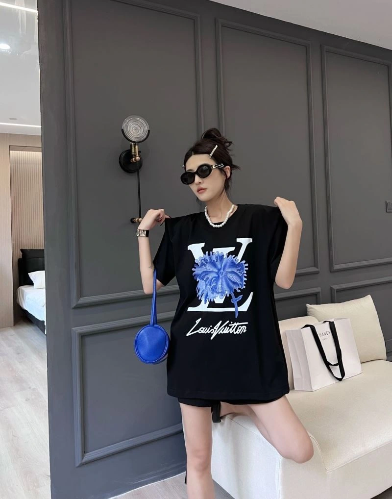 Factory-made Louis Vuitton T-Shirts