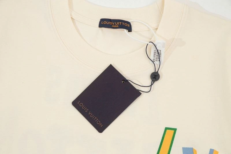 Top match Louis Vuitton T-Shirts