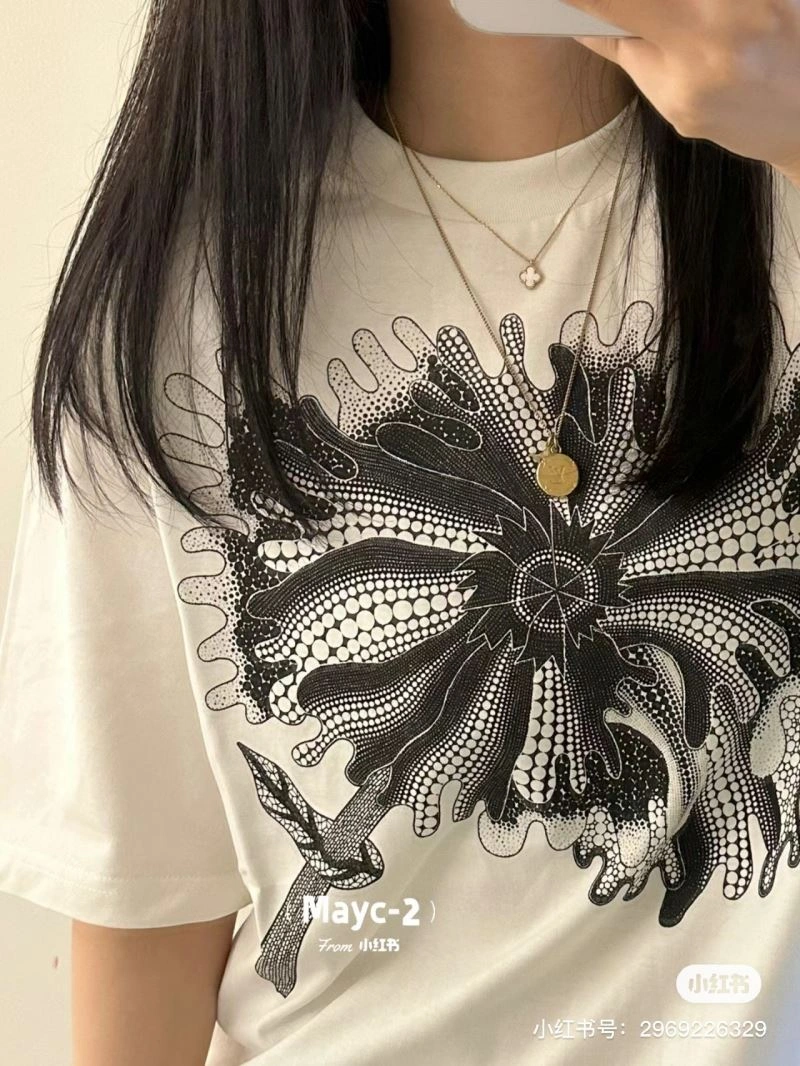 Top match Louis Vuitton T-Shirts