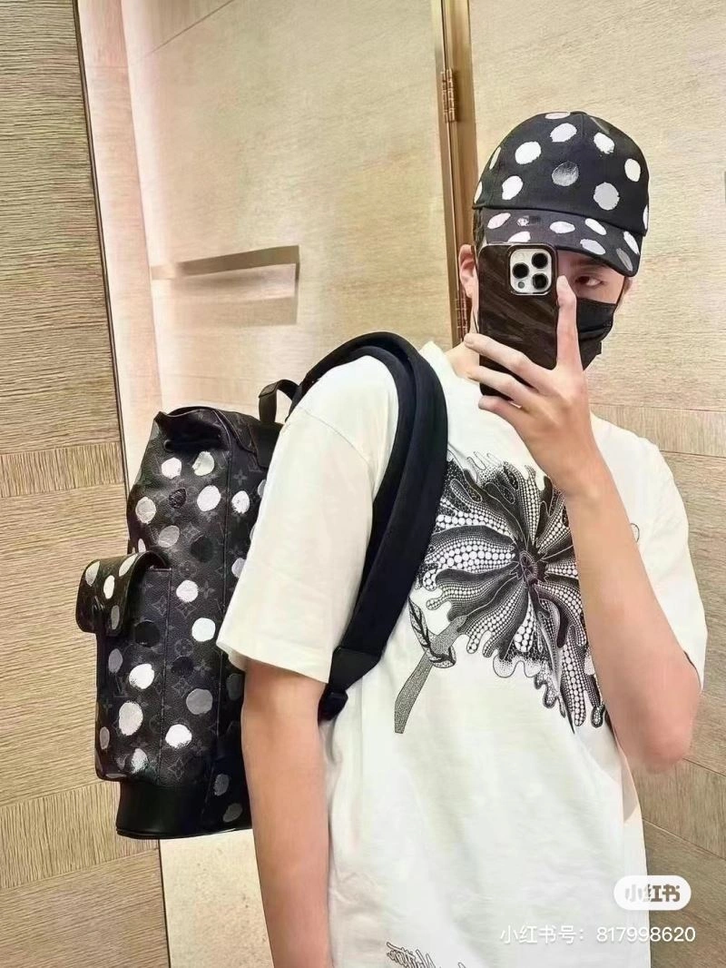 Top match Louis Vuitton T-Shirts
