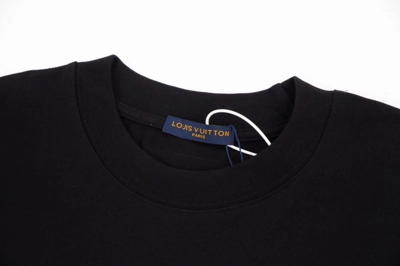 Top match Louis Vuitton T-Shirts