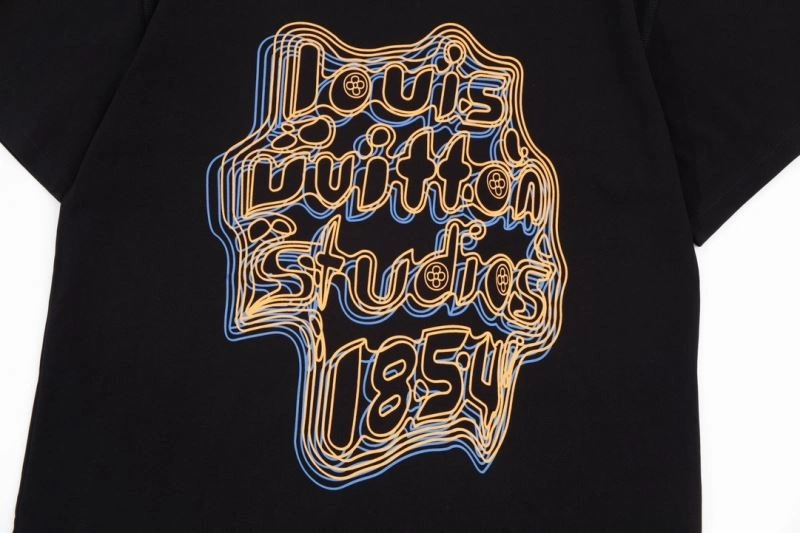 Top match Louis Vuitton T-Shirts
