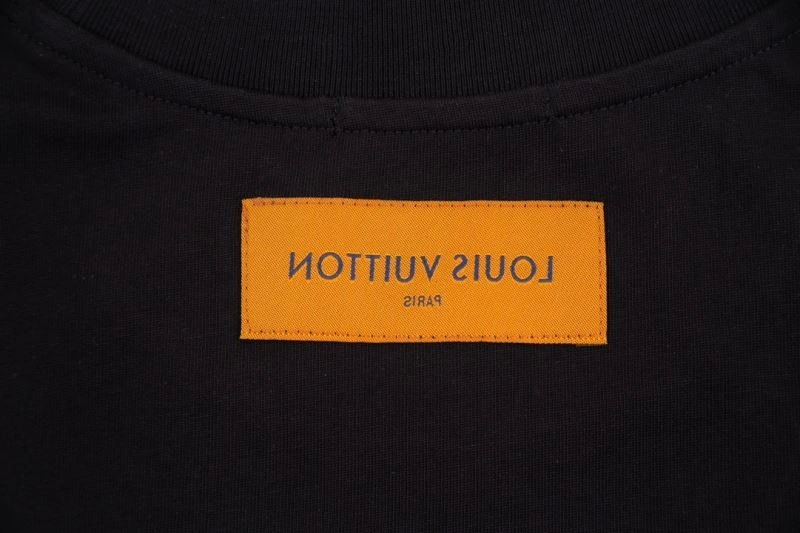 Top match Louis Vuitton T-Shirts