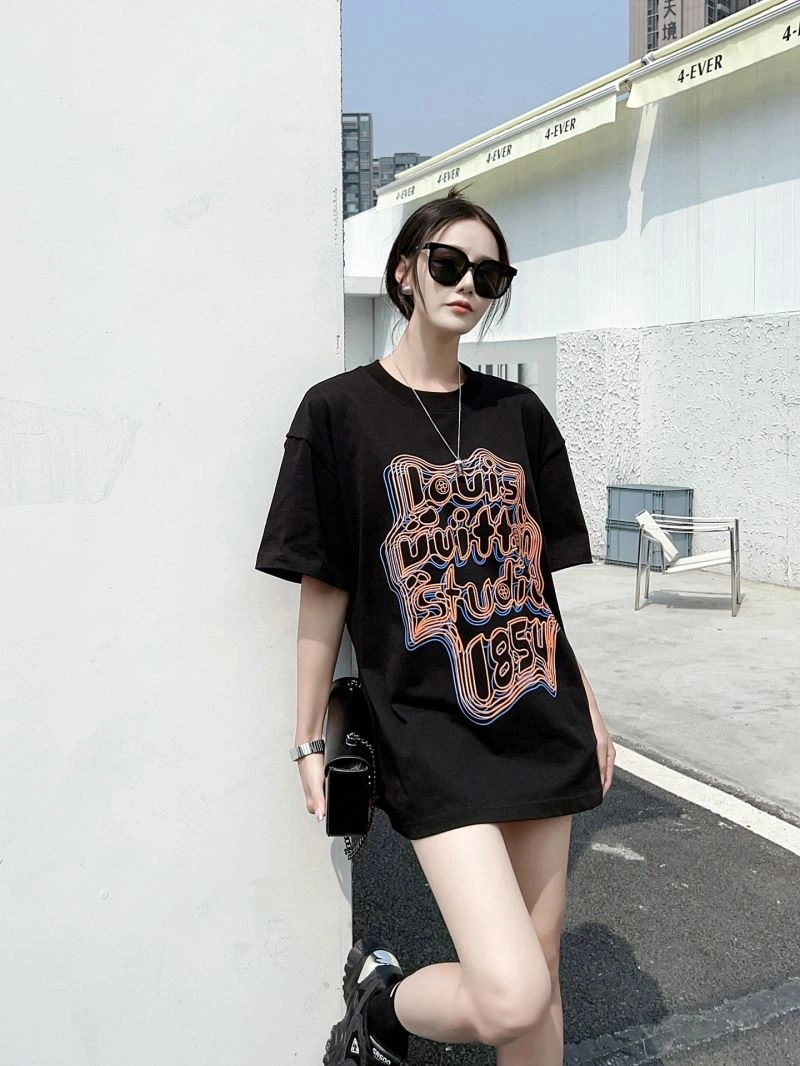 Top match Louis Vuitton T-Shirts
