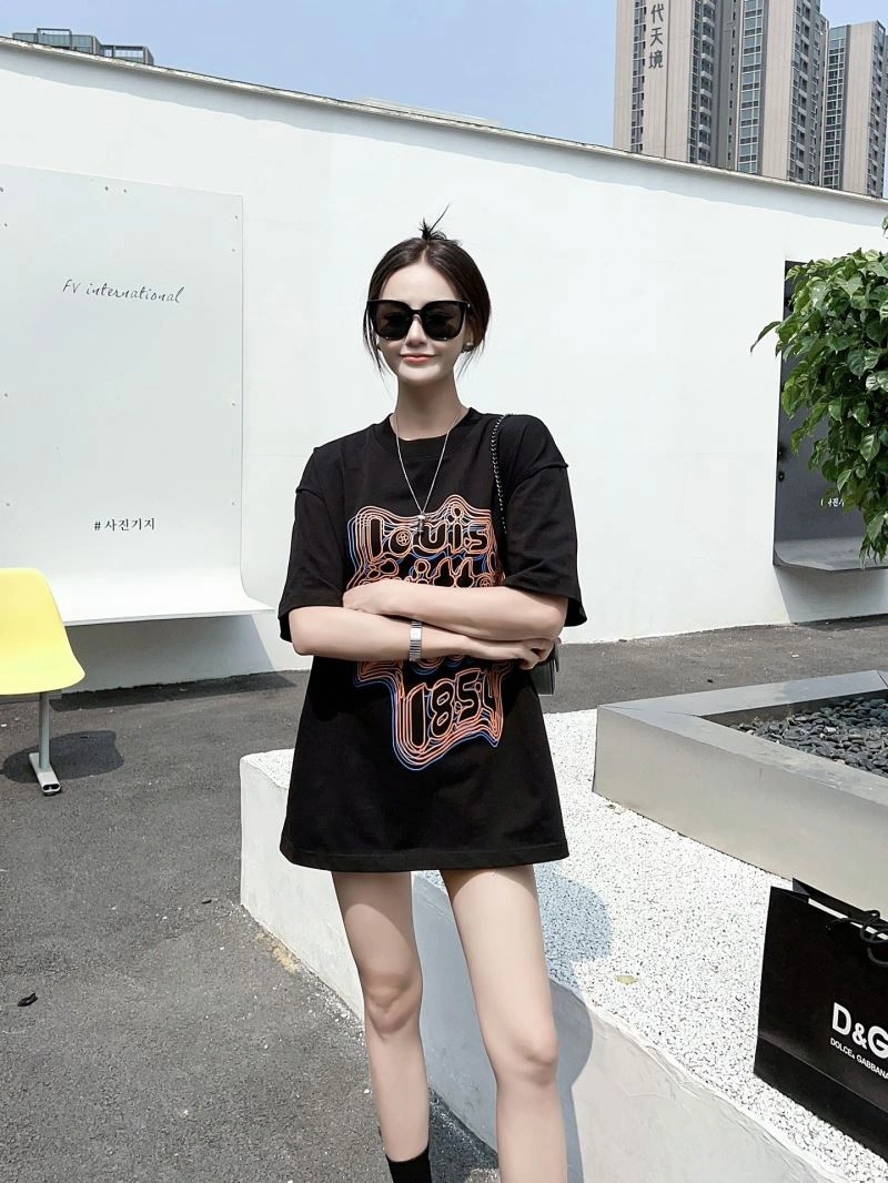 Top match Louis Vuitton T-Shirts
