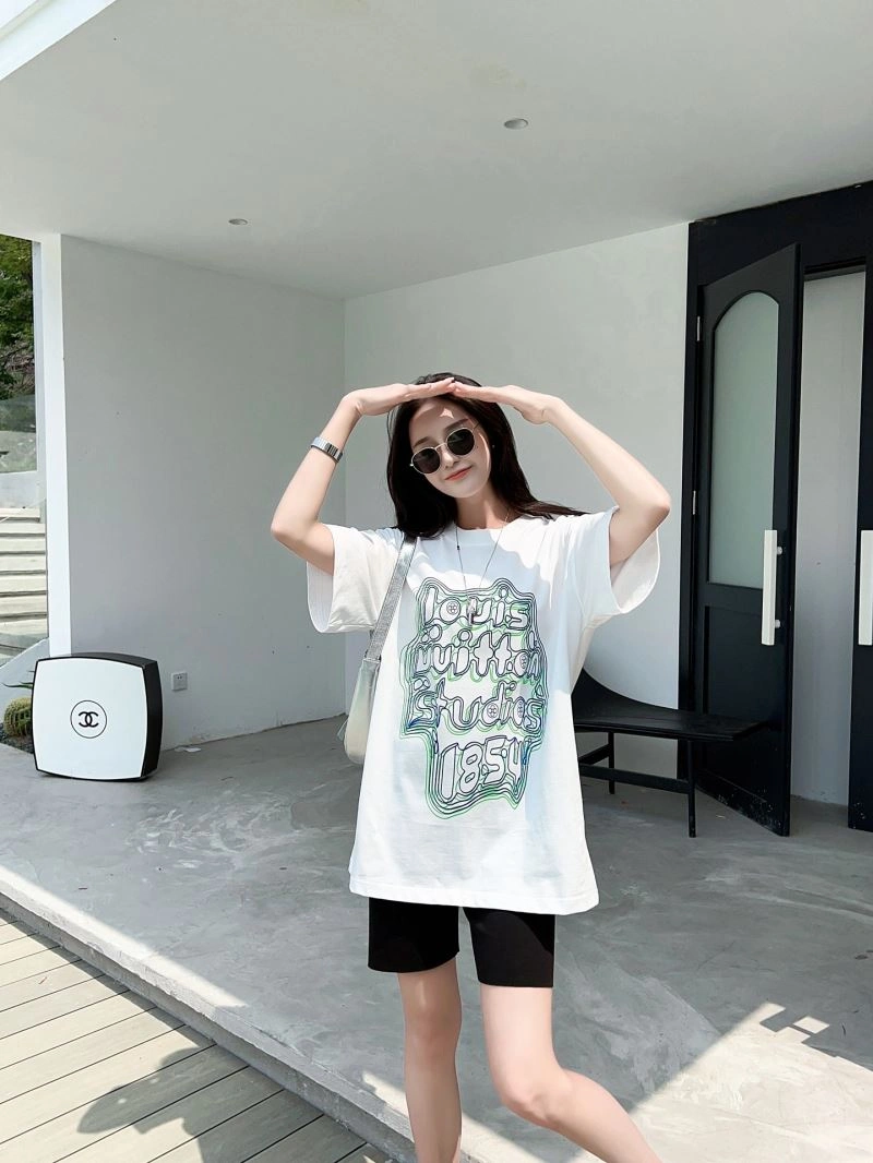 Precise copy Louis Vuitton T-Shirts