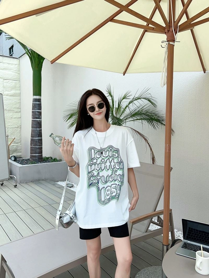 Precise copy Louis Vuitton T-Shirts