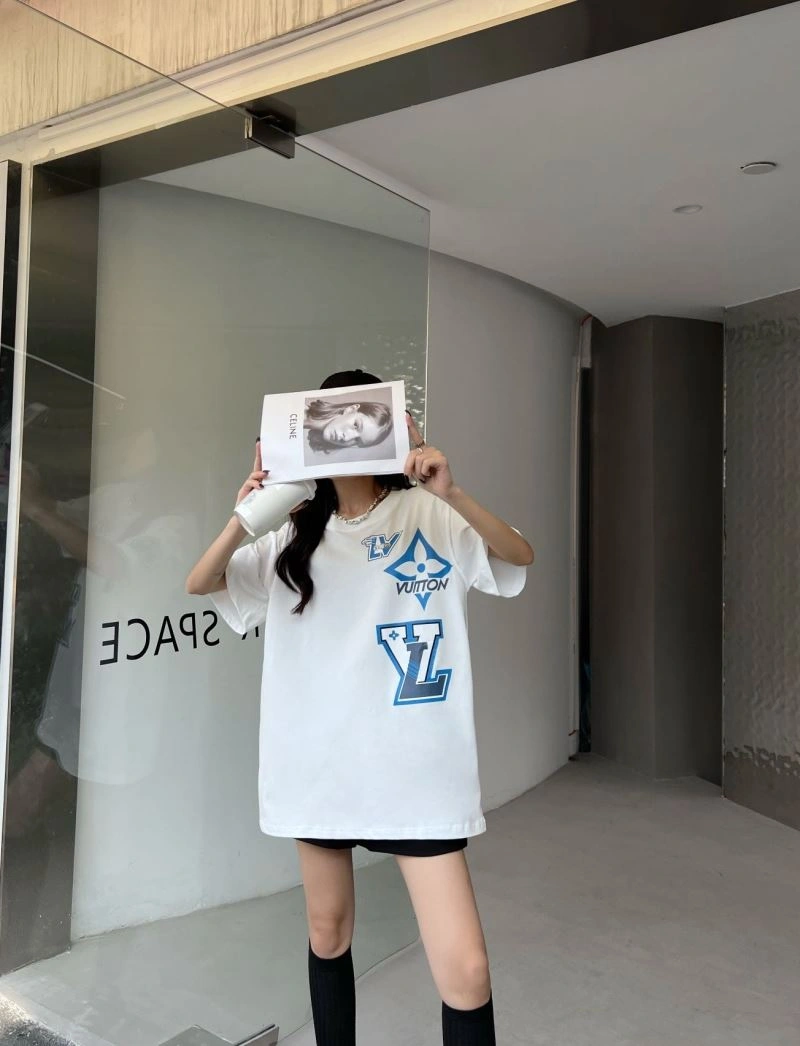 Exact replica Louis Vuitton T-Shirts