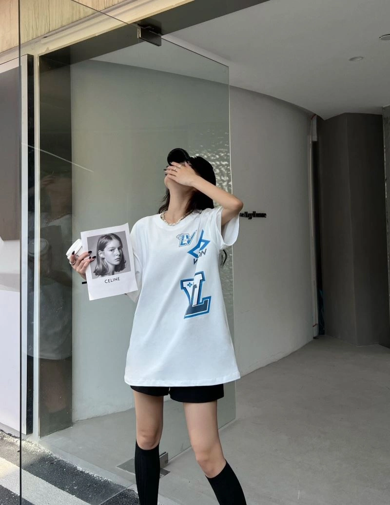 Exact replica Louis Vuitton T-Shirts