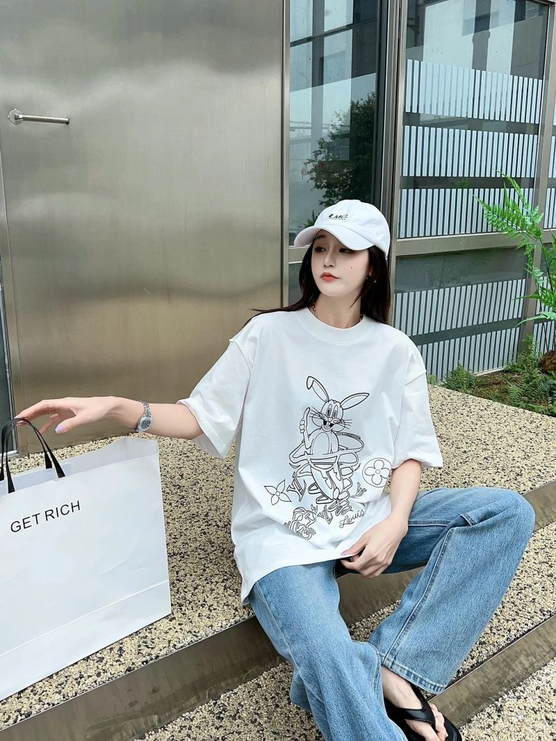 Top match Louis Vuitton T-Shirts